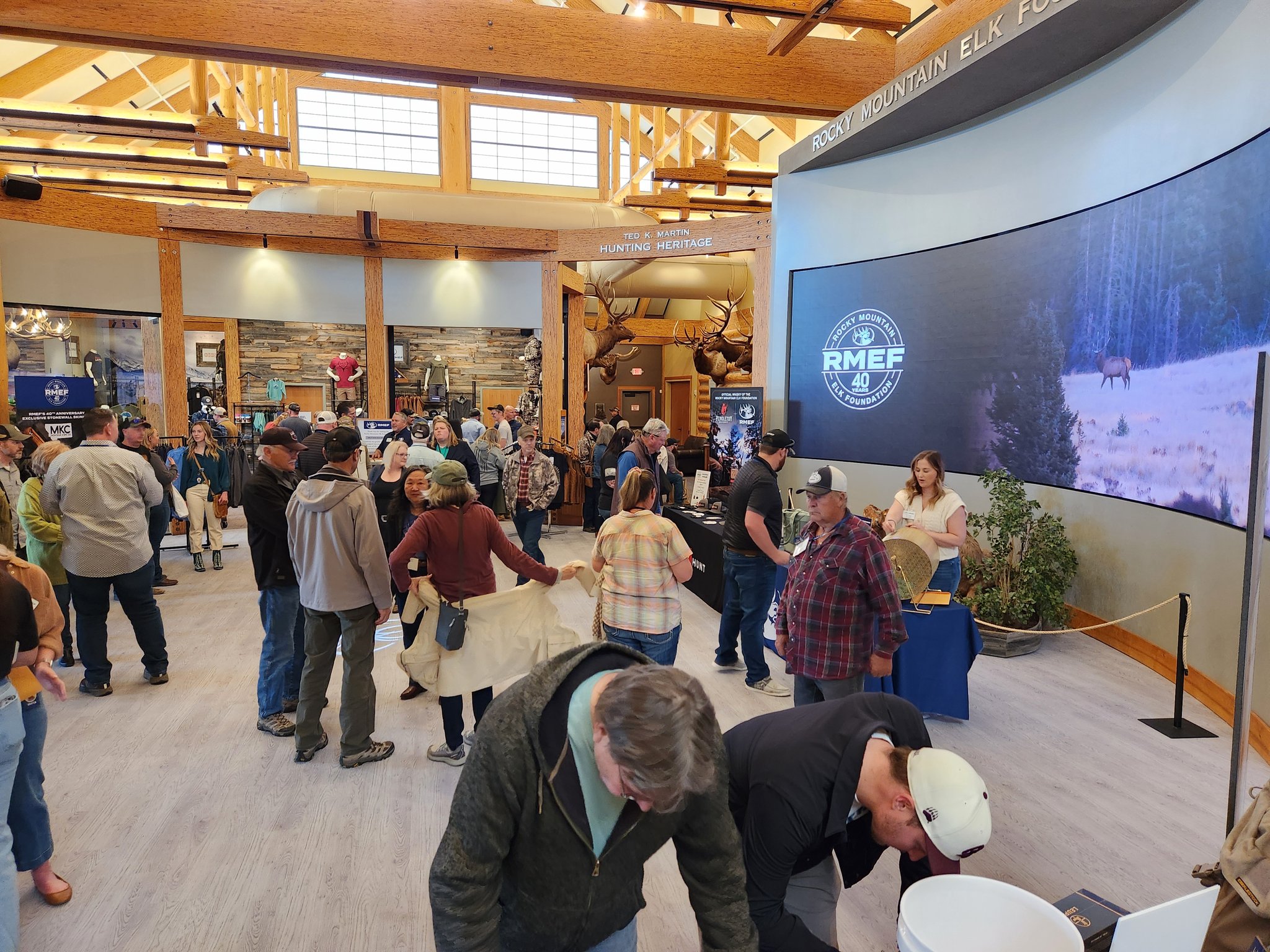 Hundreds Help RMEF Celebrate 40 Years | RMEF Media | Rocky Mountain Elk ...